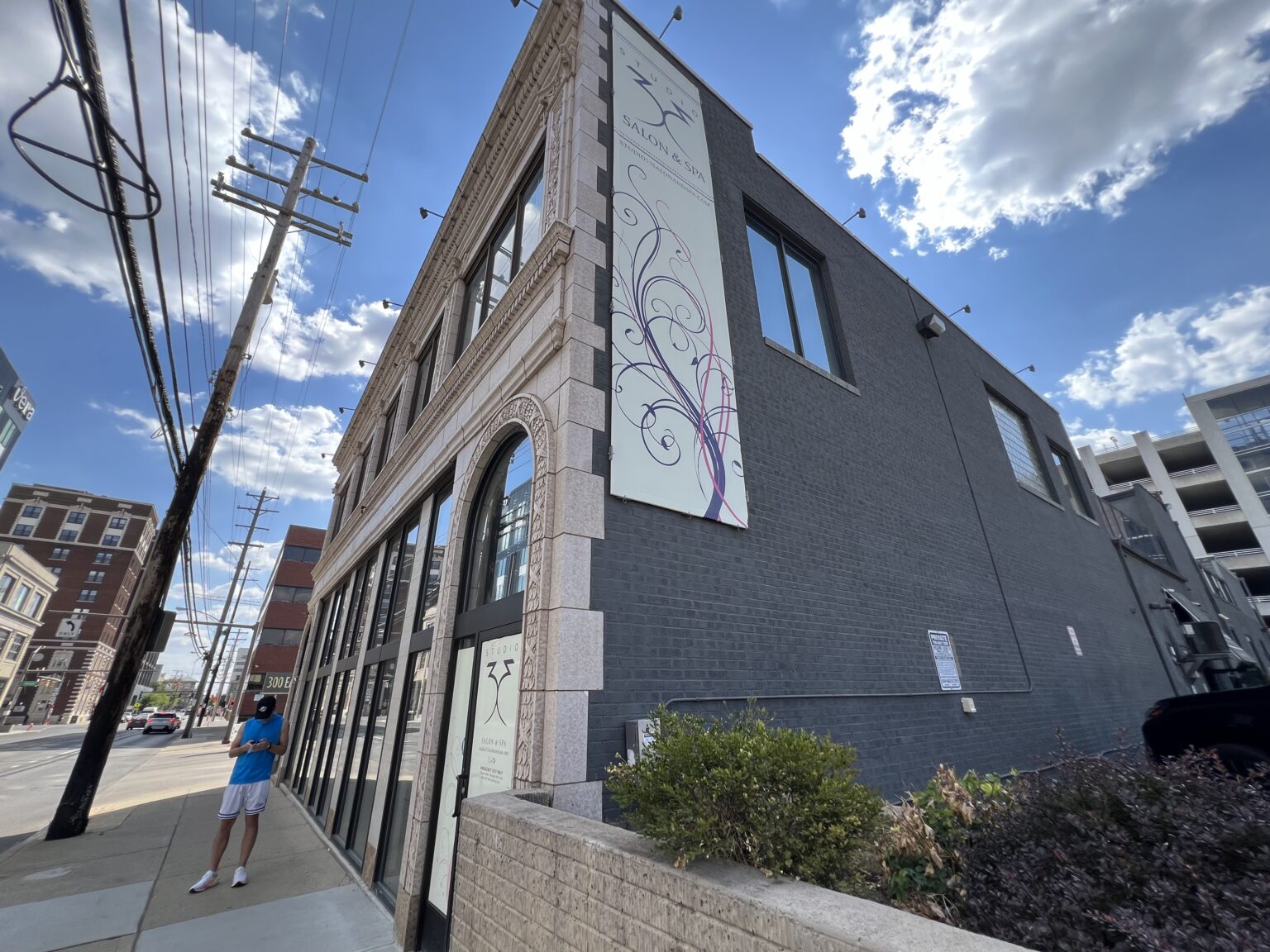 Hank's Low Country Seafood & Raw Bar - Downtown Columbus