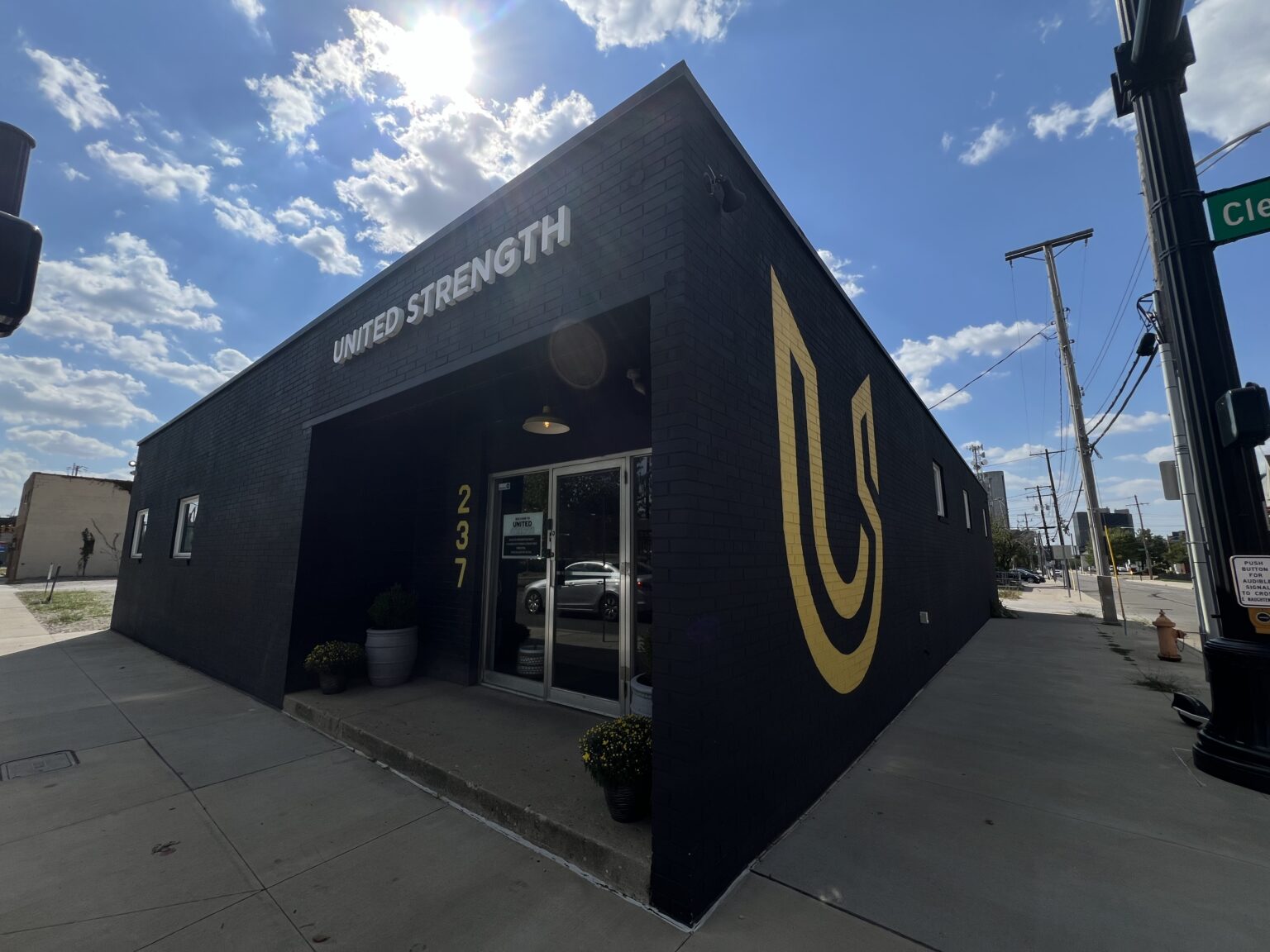 Little West Tavern - Downtown Columbus